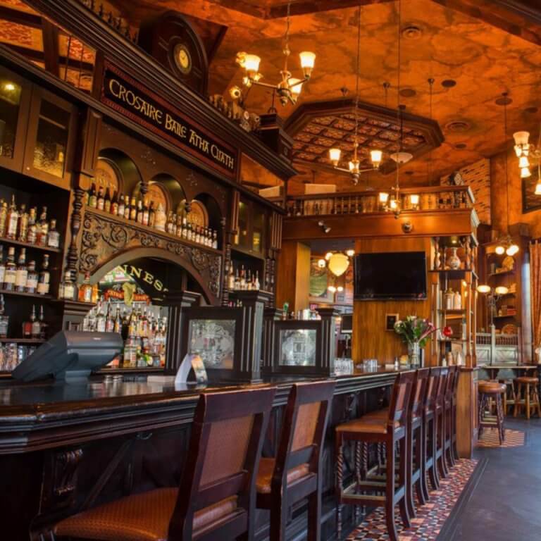 Best Irish Pubs in Canada for St. Patrick’s Day 2026 | ELLE Gourmet